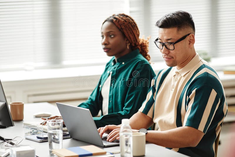 Software Developer Reviewing Code Computer Screen Stock Photos - Free ...