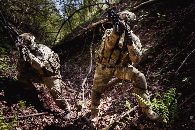 Two Soldiers with Machine Guns Stock Image - Image of ambush, portrait ...