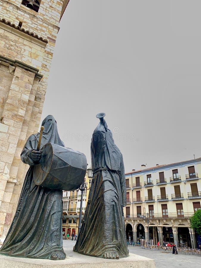 Two Statues in a Town Square in Spain Editorial Photography - Image of ...