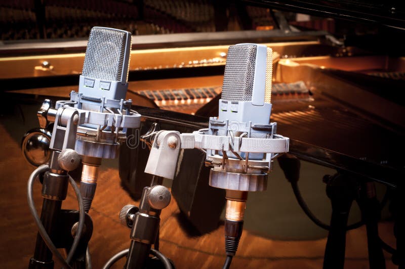 TV broadcast studio stock image. Image of camcorder, reporter - 21306551