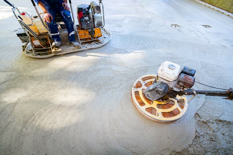 Two Types of Power Trowel with Engine, Machine for Finishing, Leveling ... Two Types of Power Trowel with Engine, Machine for Finishing, Leveling ...
