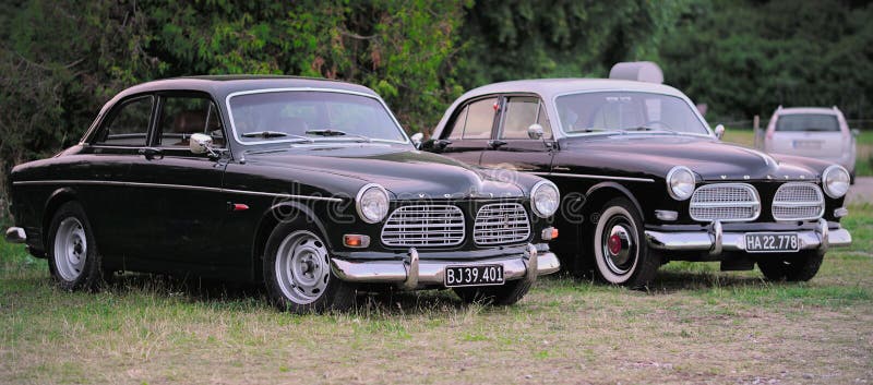 Two Vintage Cars Kept in Prime Condition Editorial Photography - Image ...