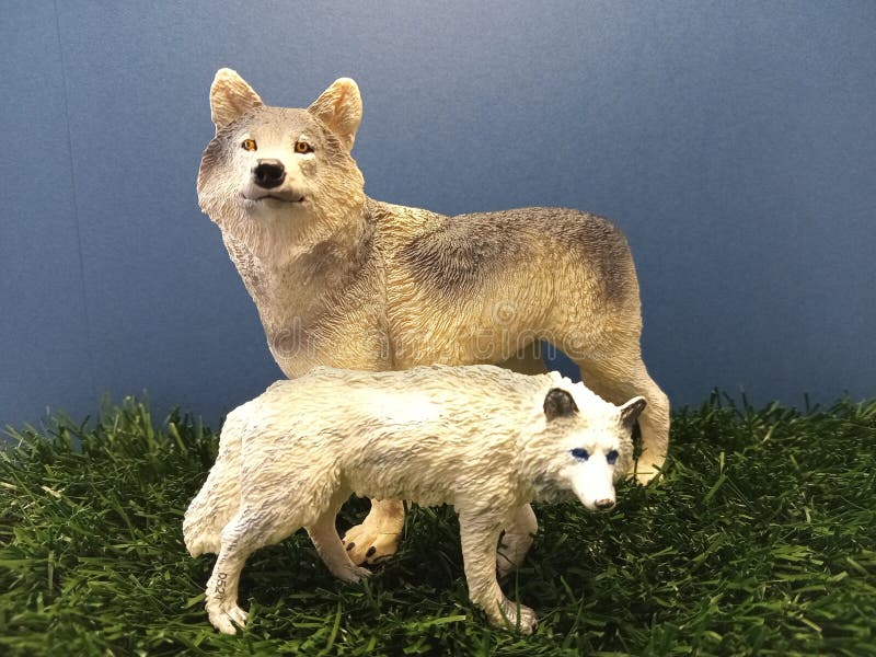 115 Wolf Figures Stock Photos - Free & Royalty-Free Stock Photos from ...