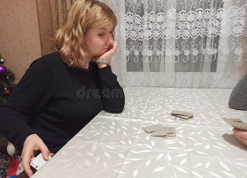 Women play cards at table stock image. Image of strategy - 188979001