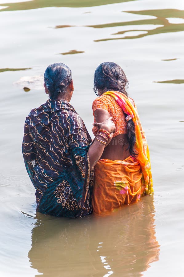 729 Indian Women Bath Photos - Free & Royalty-Free Stock Photos from ...