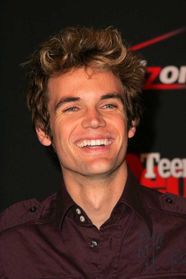 Tyler Hilton foto editorial. Imagen de hilton, elemento - 32456761