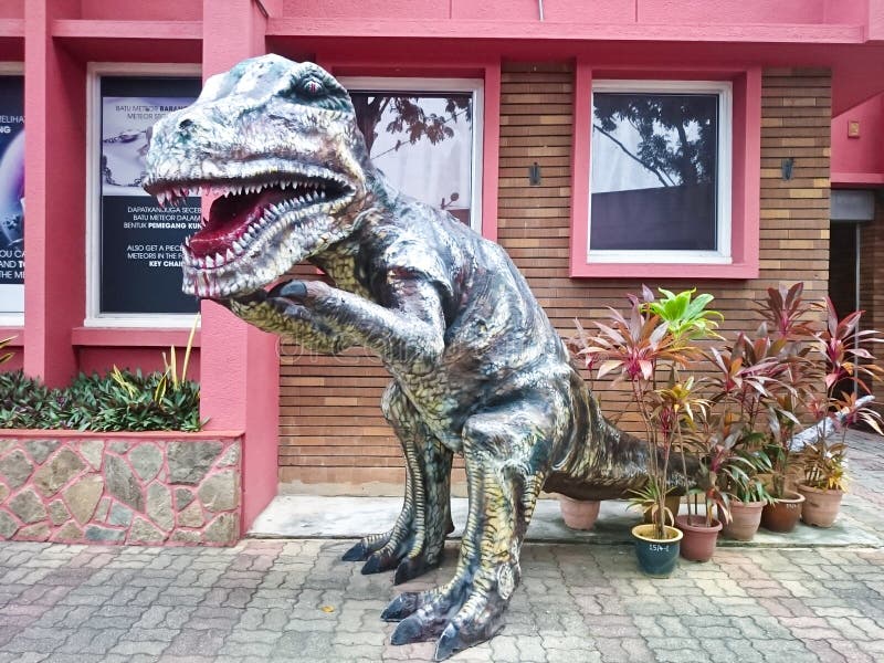 Type De T-rex De Reproduction De Dinosour Photo éditorial - Image du ...