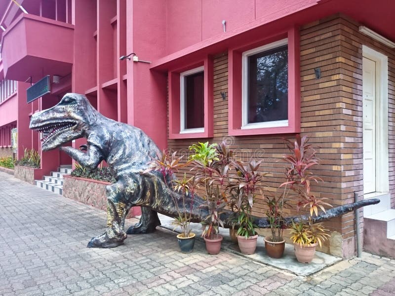 Type De T-rex De Reproduction De Dinosour Image éditorial - Image du ...