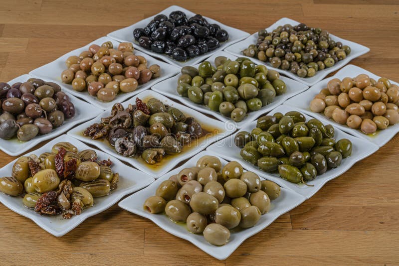 Types Traditionnels Turcs D'olives Photo stock - Image du copie ...