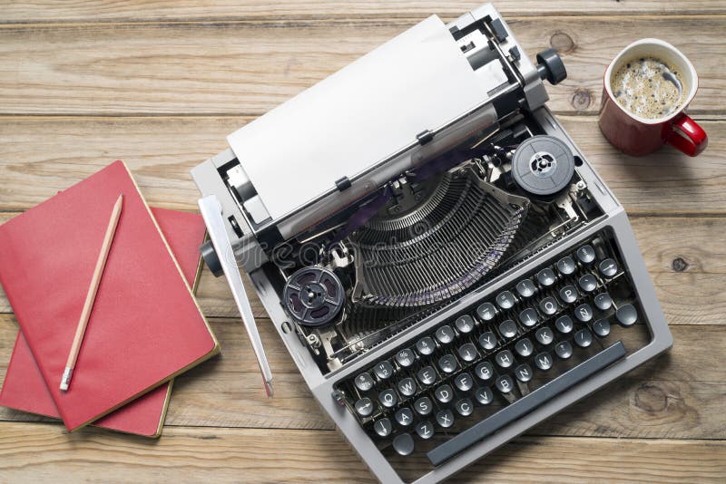 Vintage typewriter stock photo. Image of journalism, message - 35272668