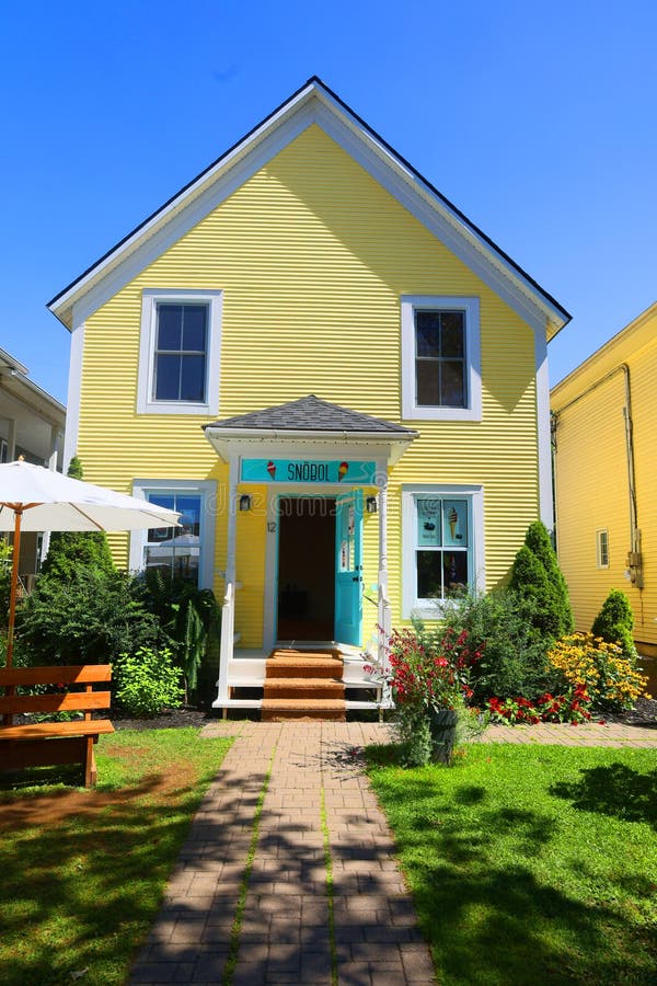 Typical Canadian House in Fall Landscape Eastern Townships Quebec ...