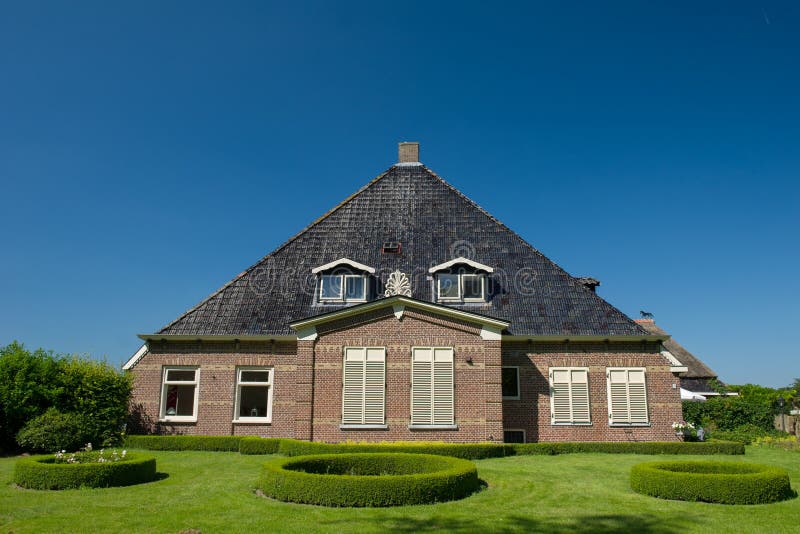 Old Dutch farmhouse stock image. Image of outdoor, jantjes - 24777993