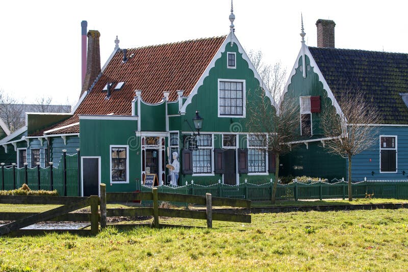 Typical Dutch House in Kinderdijk Stock Photo - Image of tradional ...