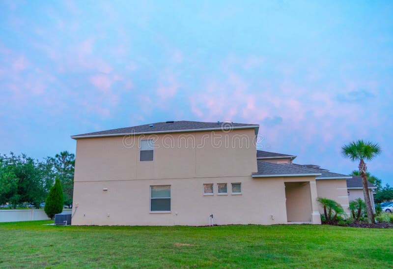A typical Florida house stock image. Image of roof, palm - 144448013