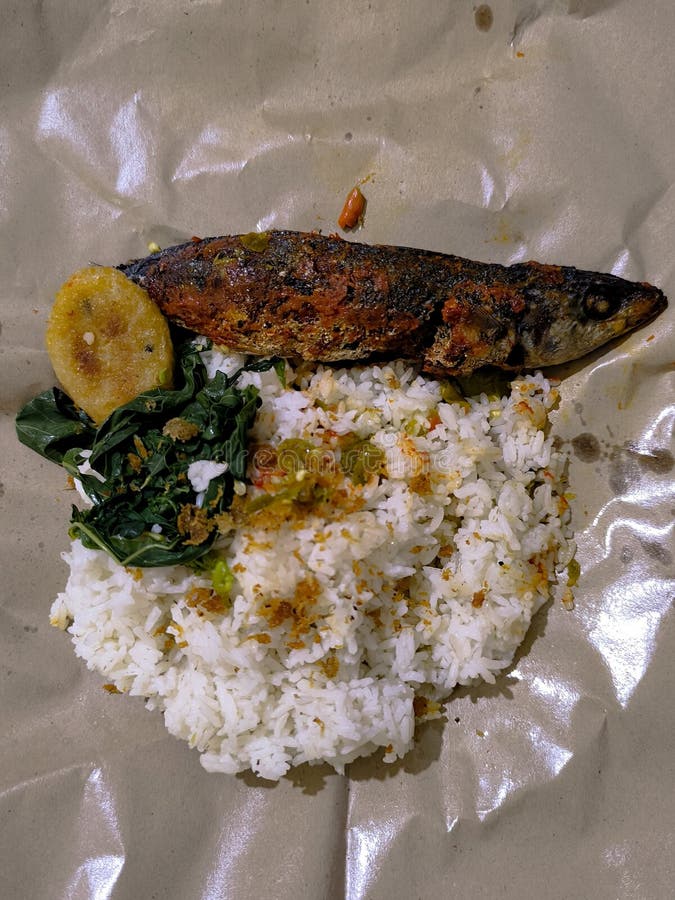 This is a Typical Indonesian Padang Rice Which is Delicious and Tasty ...