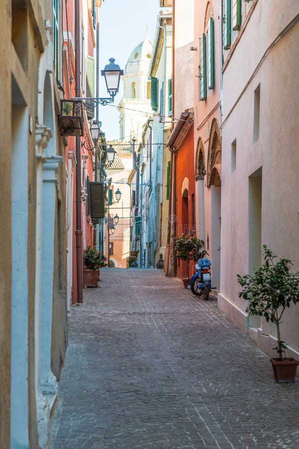 Italian alley stock photo. Image of medioeval, wall, street - 32502310