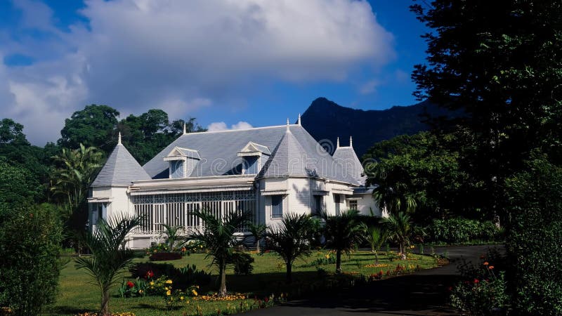 Traditional Colonial Building in Tropical Setting. Mauritius Island ...