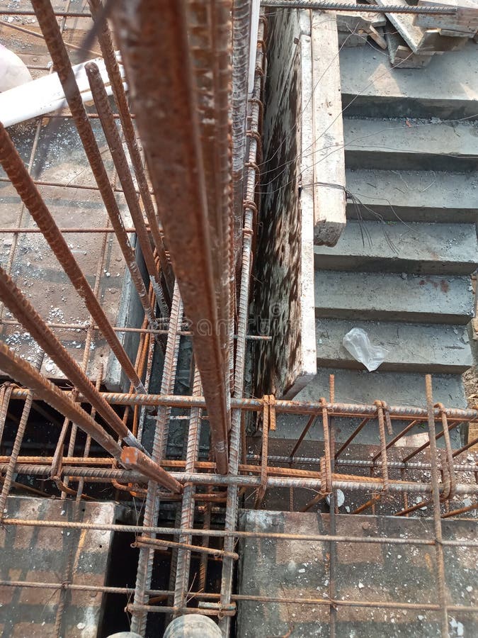 Typical Reinforcement at a Beam Column Junction of a Staircase Corner ...