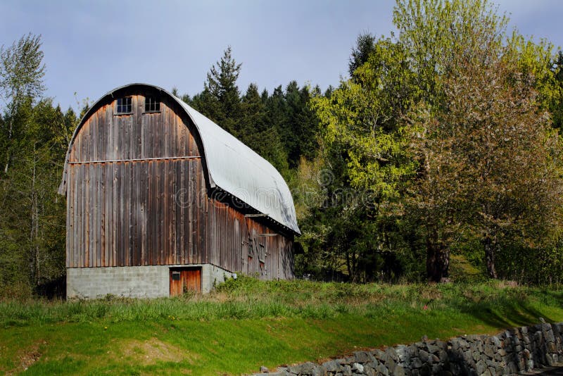 Typical Rustic Old Round Roofed Barn Stock Photo - Image of nature ...