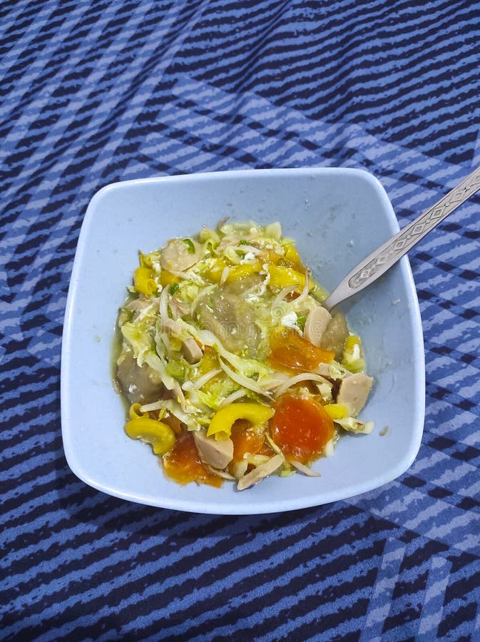 Seblak Fried Chicken. Indonesian Food, Seblak. with Simple but ...