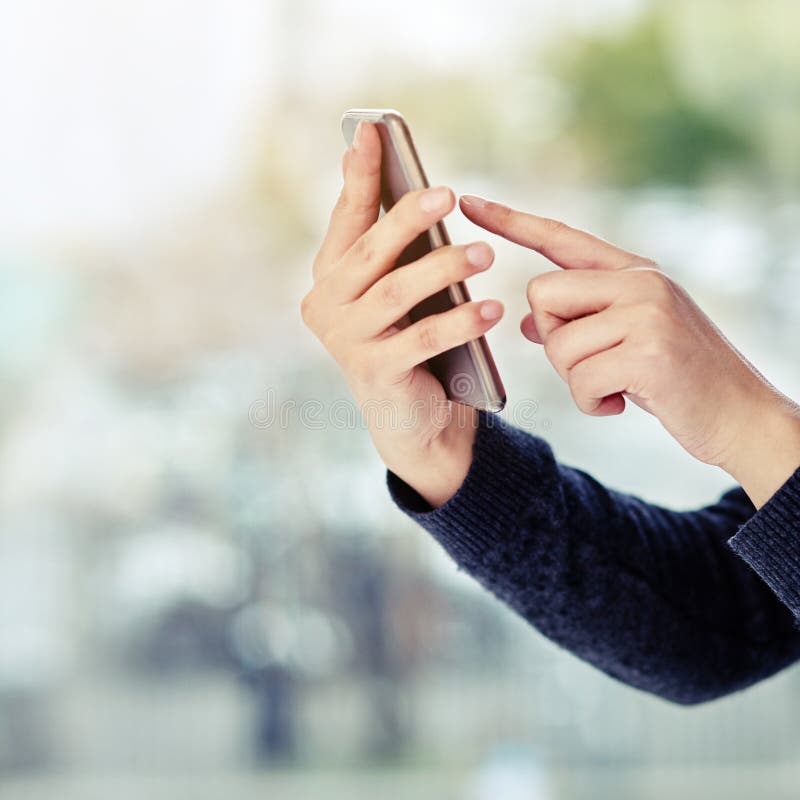 Typing, Hands and Smartphone for Contact, Social Media and ... Typing, Hands and Smartphone for Contact, Social Media and ...