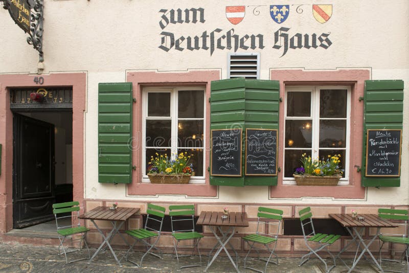 Typisch Duits Restaurant redactionele stock foto. Image of lente - 36420783