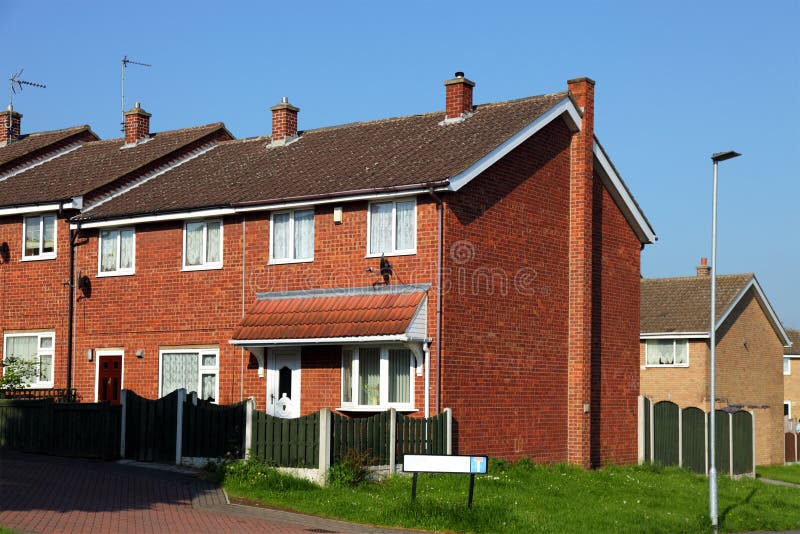 Typische Engelse rijhuizen stock foto. Image of bloem - 21292454