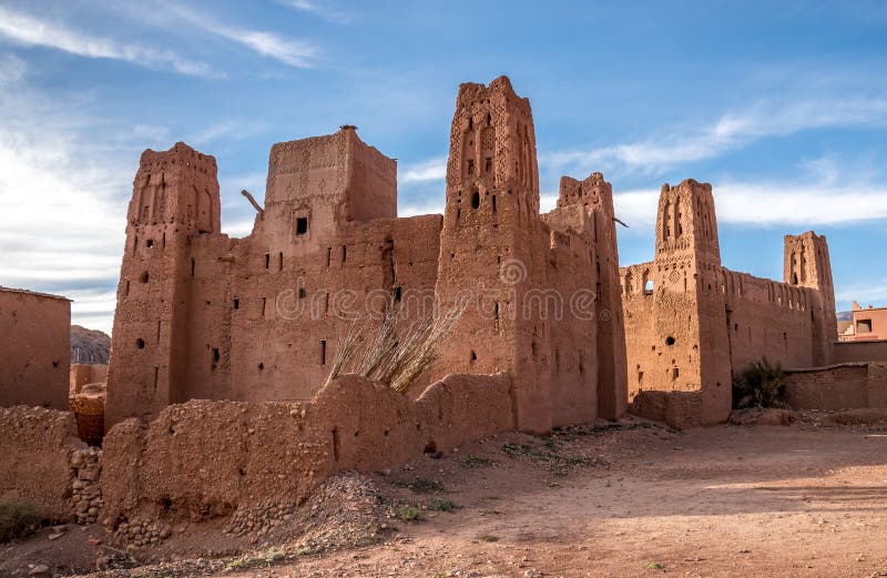 Typisch Marokkaans Dak Hoogste Terras in Marrakech Stock Foto - Image ...