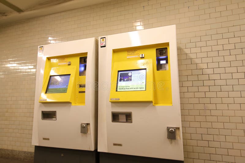 U-Bahn-Ticketautomat Berlin Deutschland Redaktionelles Stockbild - Bild ...
