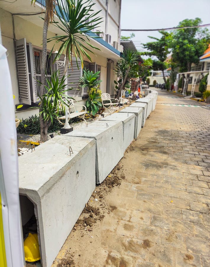 U Ditch for Residential Sewers Stock Photo - Image of waterway, sewers ...