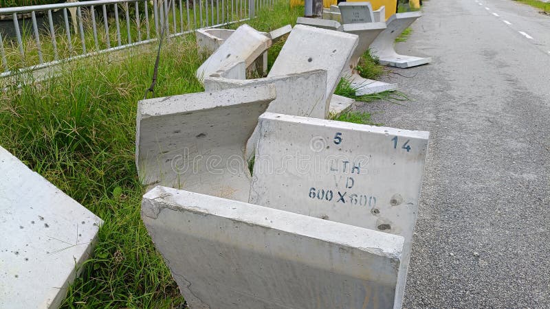 U-drains are Designed To Create Channels for Efficient Water Flow ...