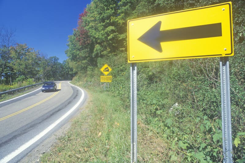 U.S editorial photo. Image of text, highway, signs, states - 26282716