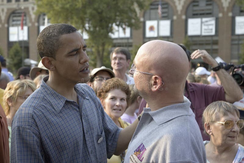 U.S. Senator Barak Obama Eating Corn Dog Editorial Photography - Image ...