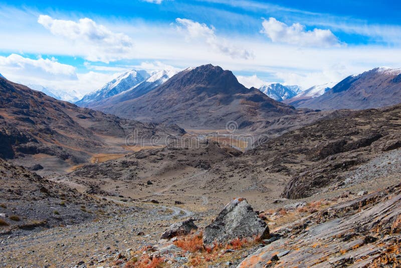 U-shaped Valley stock photo. Image of pictorial, retreat - 65247674