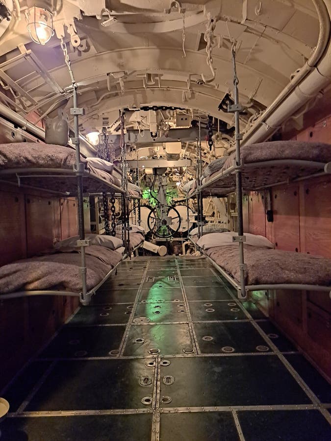 Ww2 Submarines Inside
