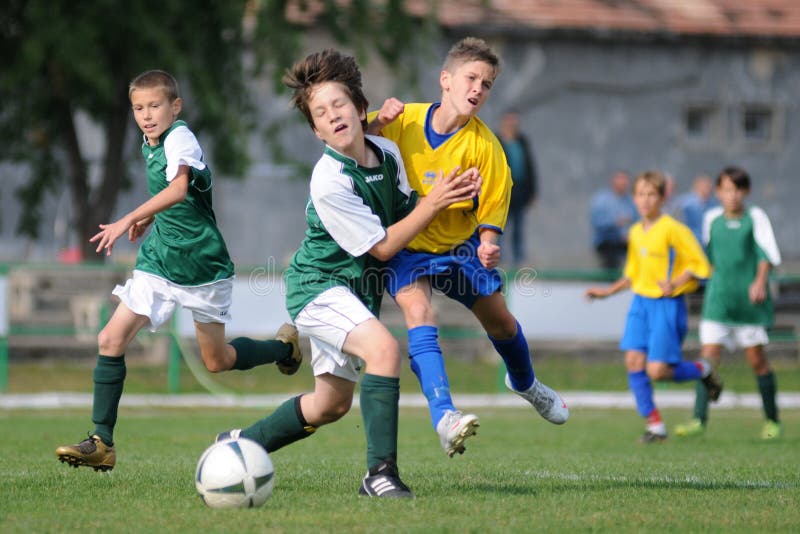 U13 soccer game editorial photography. Image of child - 11292702