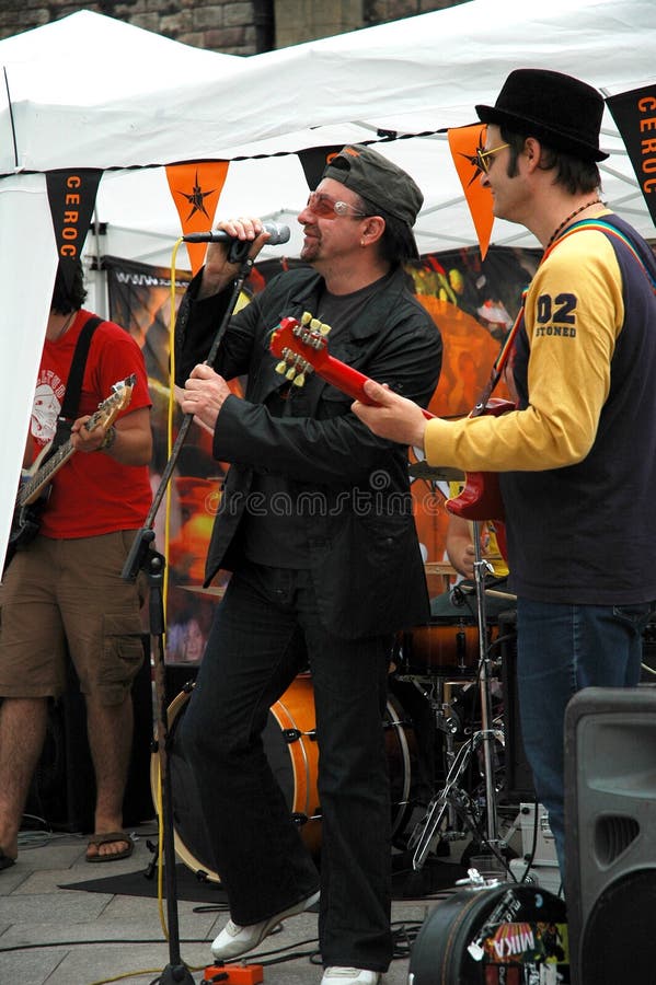 U2 singer Bono editorial photo. Image of band, drum, black - 12685831