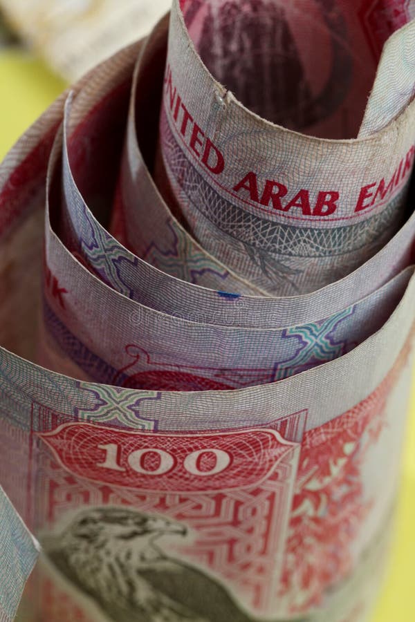 Uae Currency 100 Dirham Notes Stock Image - Image of arab, money: 7938835