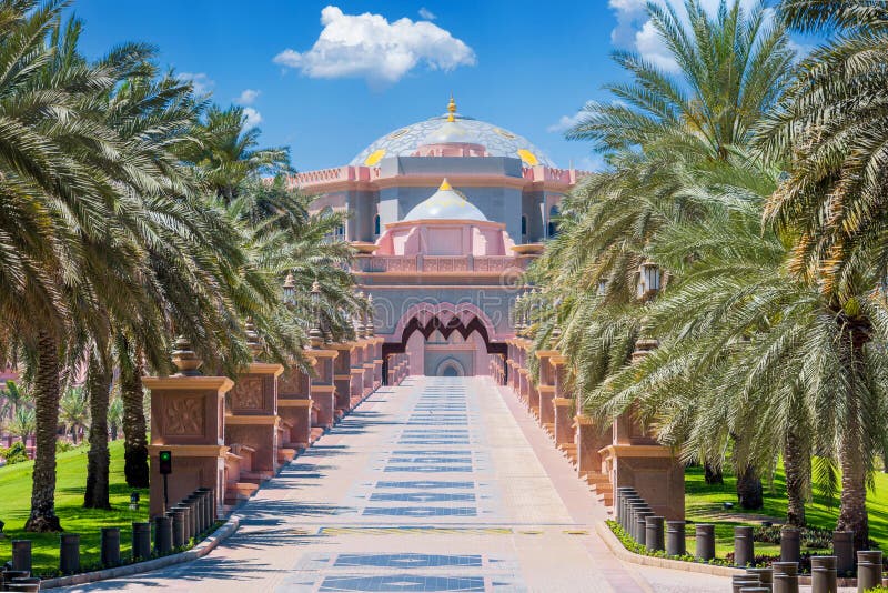 UAE, United Arab Emirates, Abu Dhabi Typical Traditional Arab ...