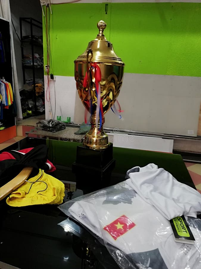 Uefa chimpion luag editorial photo. Image of uefa, sper - 135841911