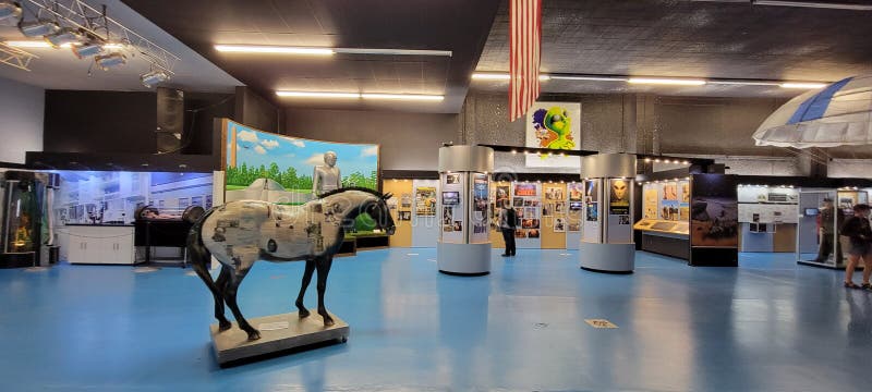 UFO Museum in Roswell New Mexico Editorial Photo - Image of person ...