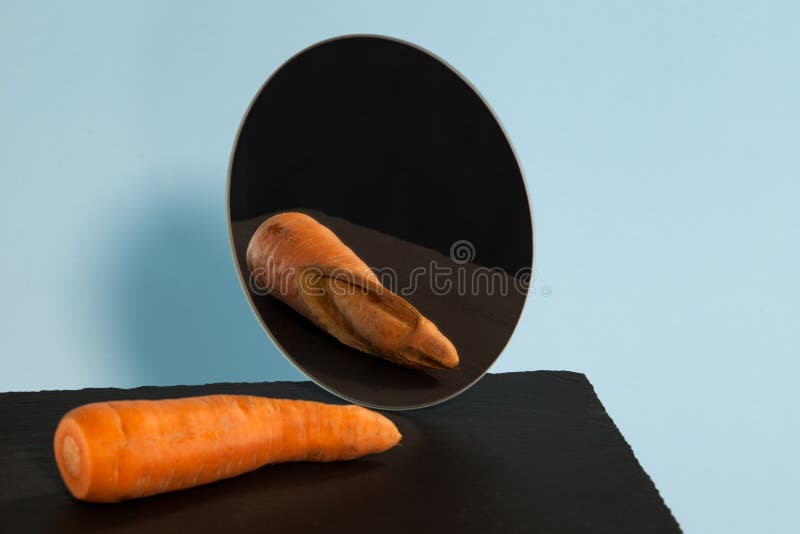 Ugly Carrots. Reflection in the Mirror. Concept-low Self-esteem Stock ...