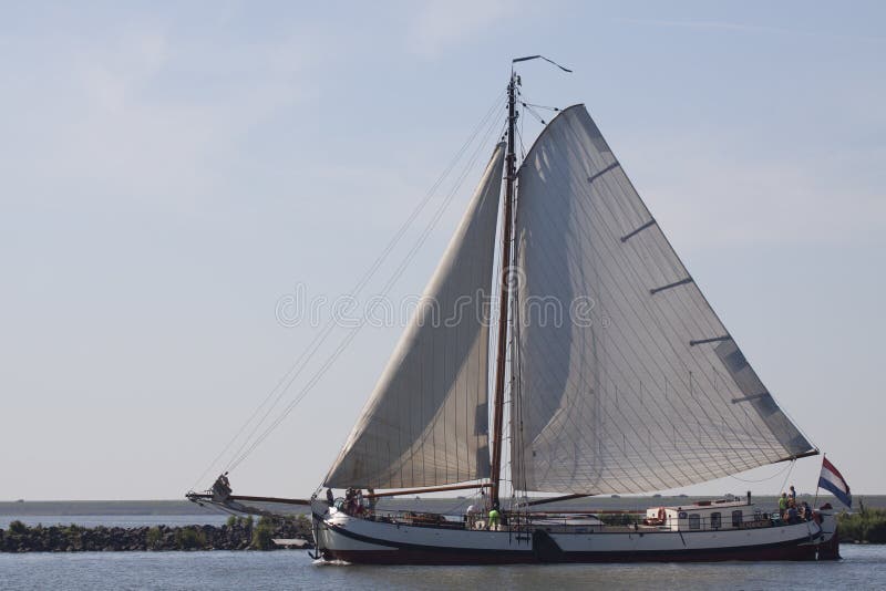 Uitstekende Nederlandse Zeilboot Redactionele Stock Afbeelding - Image ...