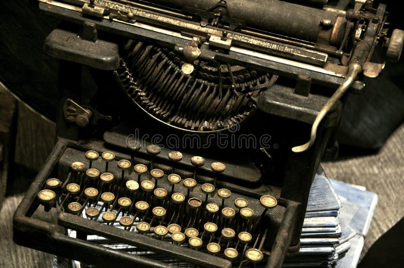 Ouderwetse Remington Draagbare Typemachine Stock Afbeelding - Image of ...