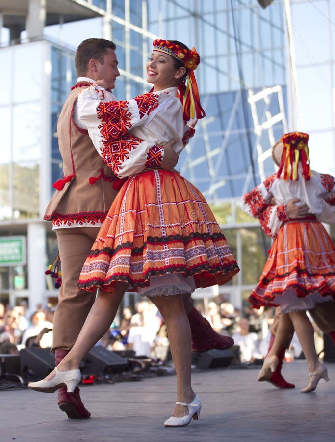 Ukrainian dancer editorial image. Image of girl, holiday - 33643570