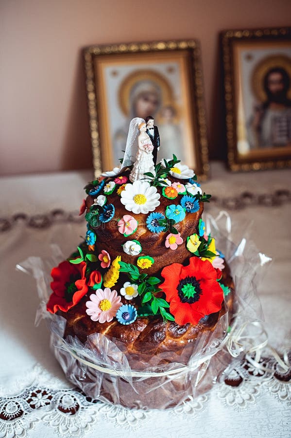 Ukrainian Wedding Bread. Traditional Wedding Symbol Stock Photo - Image ...