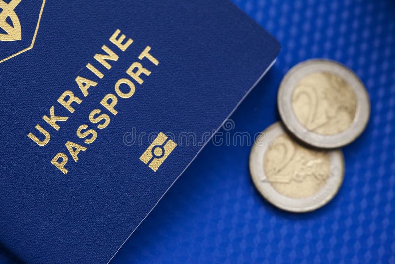 Ukrainskt biometric pass arkivfoto. Bild av fingeravtryck - 95001784