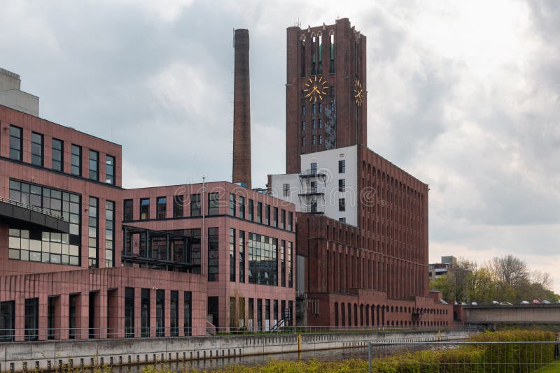 Ullsteinhaus - Famous Brick Expressionism Building in Berlin Editorial ...