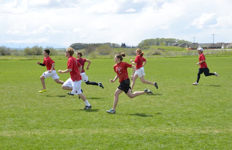 Ultimate Frisbee editorial image. Image of bozo, pick - 19830330