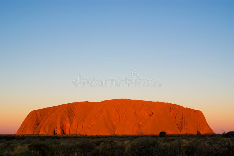 Changing Colors of Uluru editorial stock photo. Image of holiday - 7154968